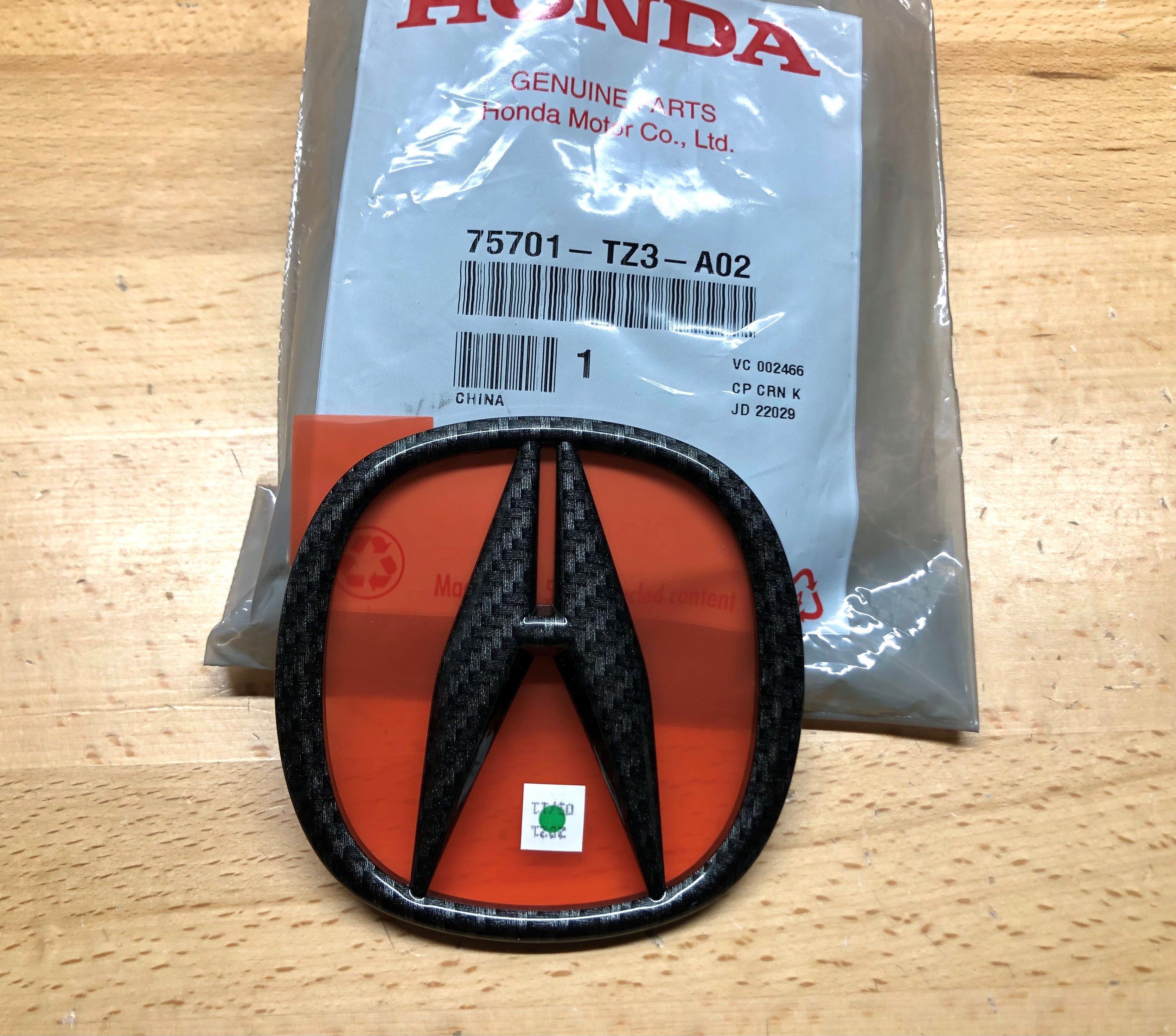 Acura TLX 15-20 Carbon Fiber Rear Emblem – Deep Blue Chrome