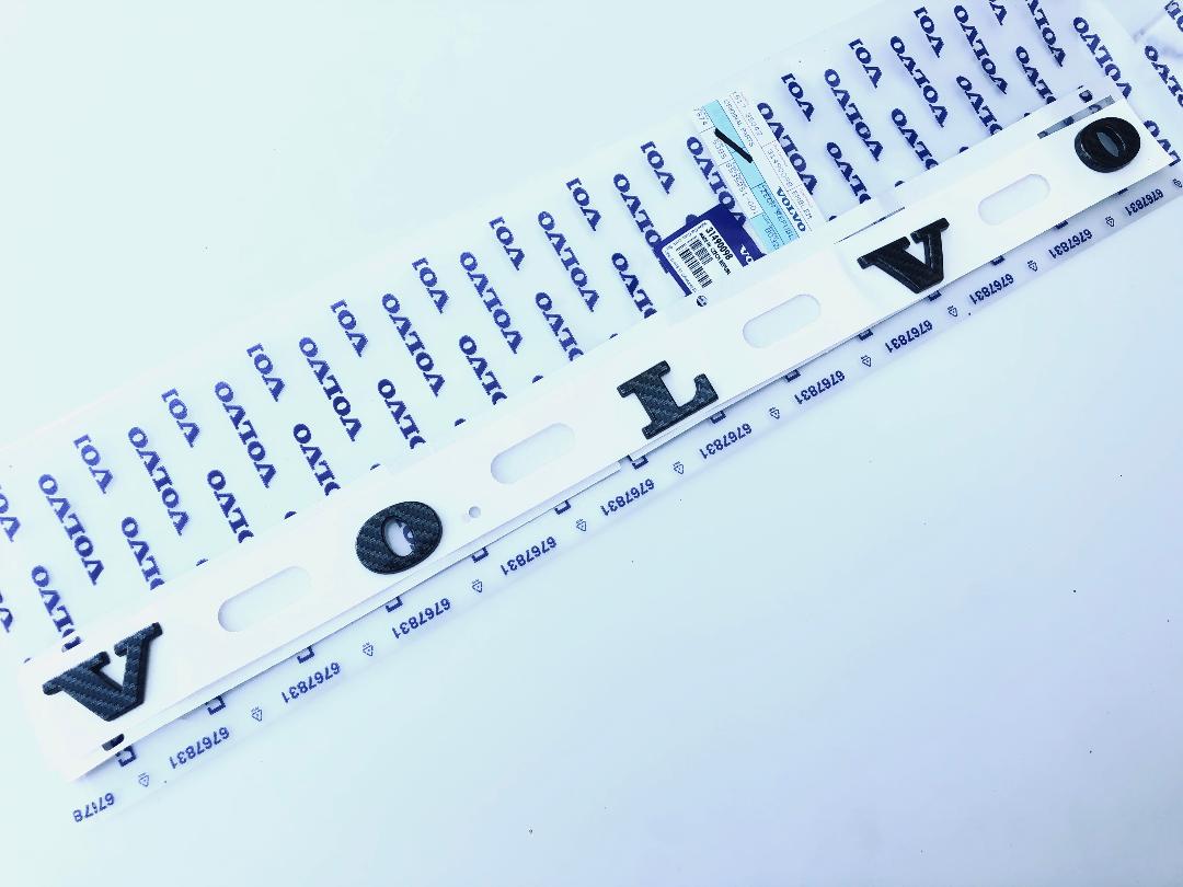 Volvo V60 V90 Cross Country Carbon Fiber Emblem OEM – Deep Blue Chrome