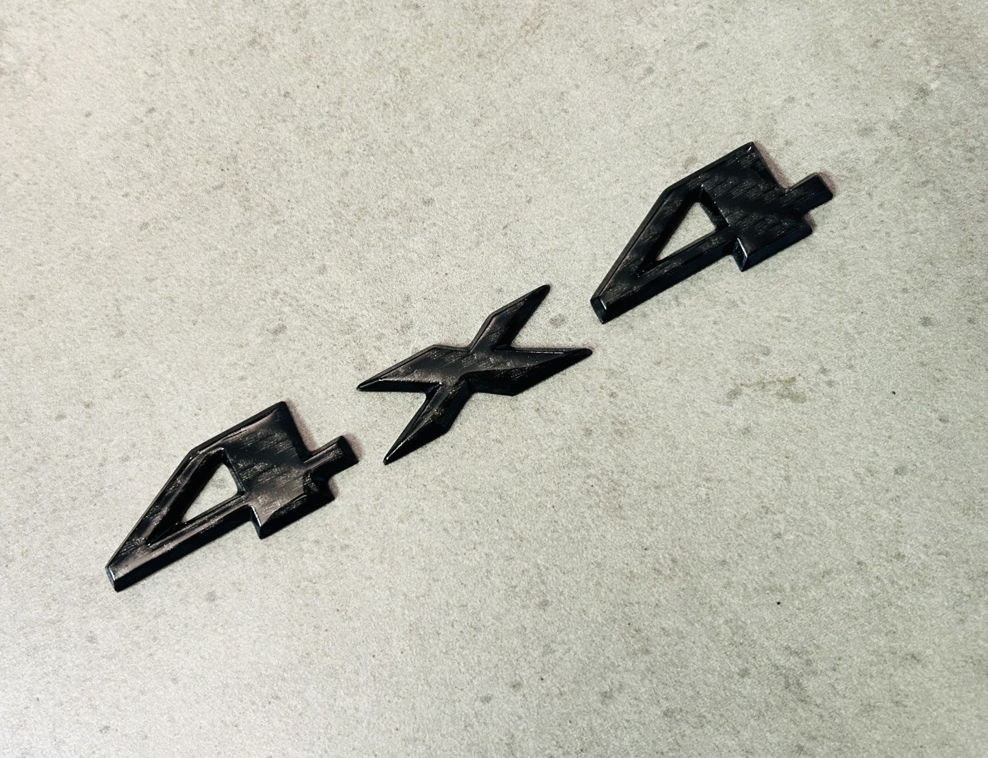 Jeep 4x4 Carbon Fiber Effect Rear Hatch Emblem – Deep Blue Chrome