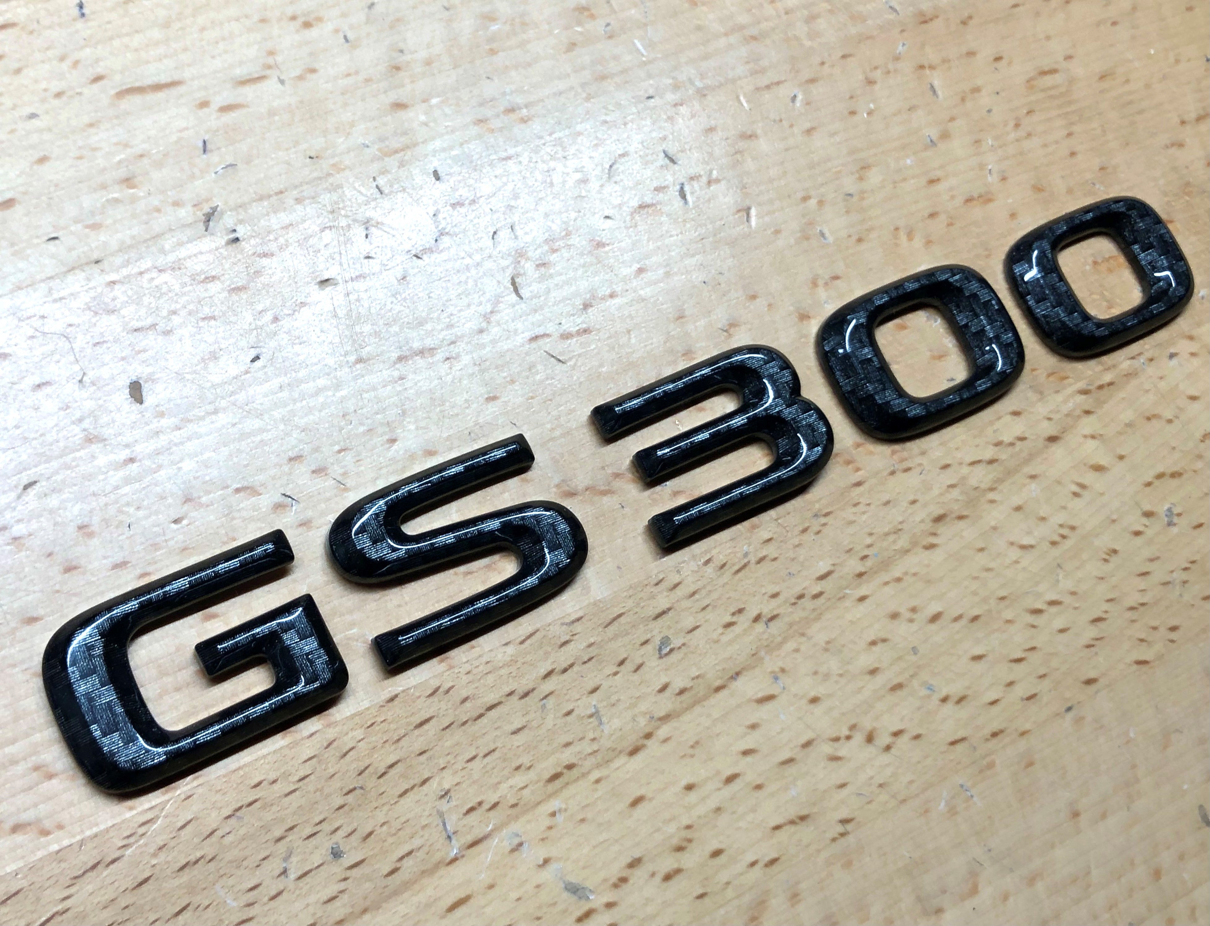 Lexus GS300 2006 Carbon Fiber Effect Nameplate – Deep Blue Chrome